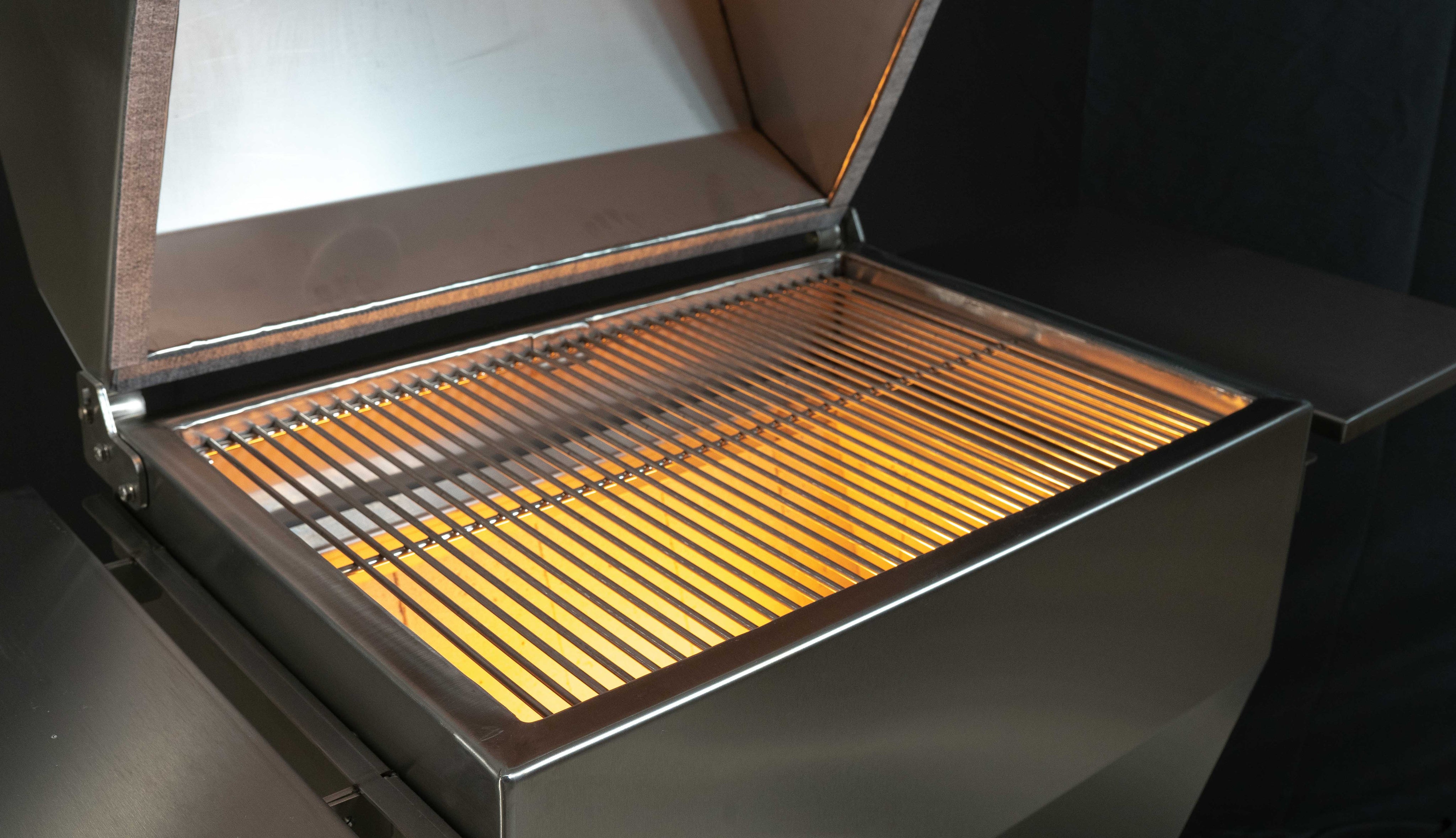 Large Silver Rocket Grill – Matchless Cabinet